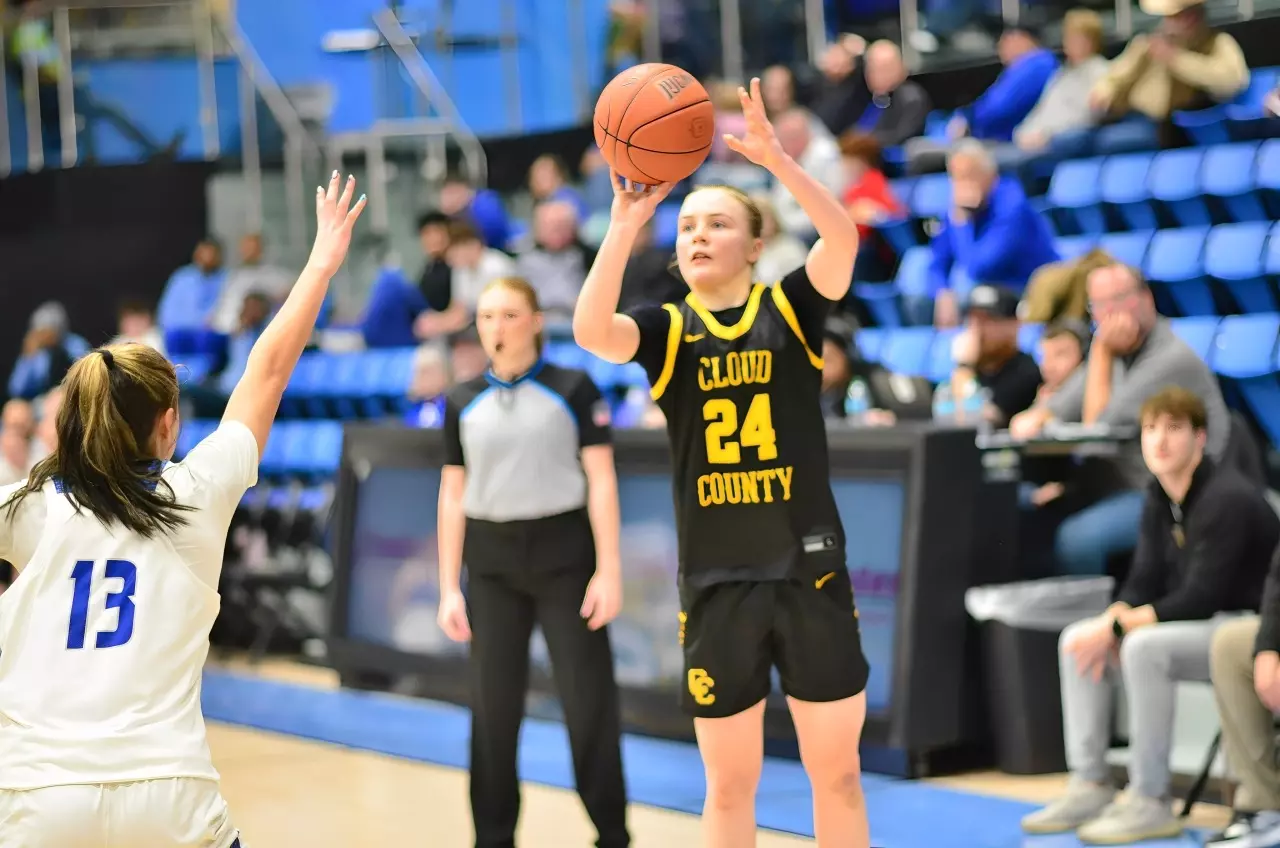 Cloud County Women's Basketball Team Falls to Barton, 66-39 - Cloud ...