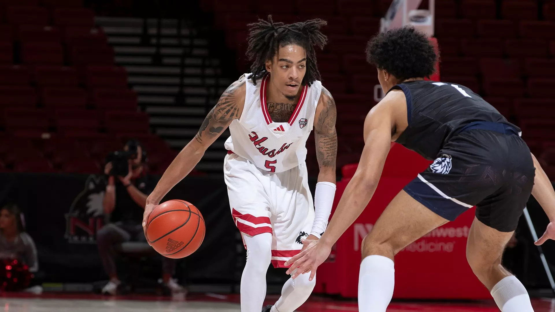 Kailon Nicholls - Men's Basketball - NIU Athletics