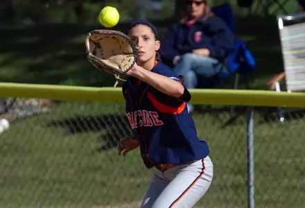 Kelly Saco - Softball - Syracuse University Athletics