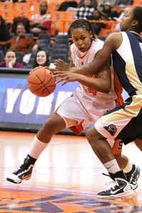 Carmen Tyson-Thomas - Women's Basketball - Syracuse University Athletics