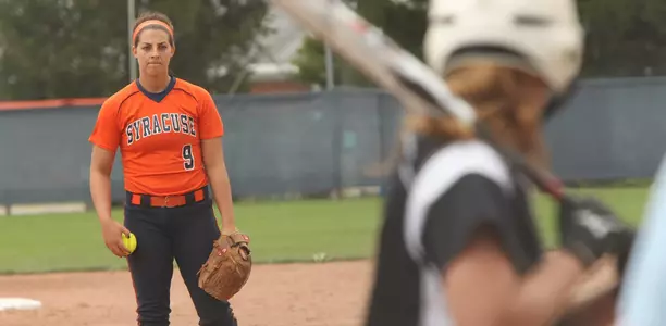 Lindsay Taylor - Softball - Syracuse University Athletics