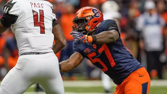 Kingsley Jonathan - Football - Syracuse University Athletics