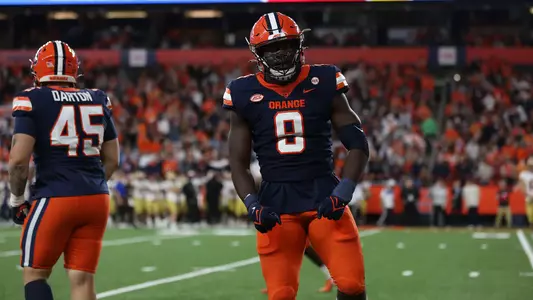 Kingsley Jonathan - Football - Syracuse University Athletics