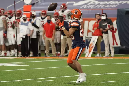 Trebor Pena - Football - Syracuse University Athletics