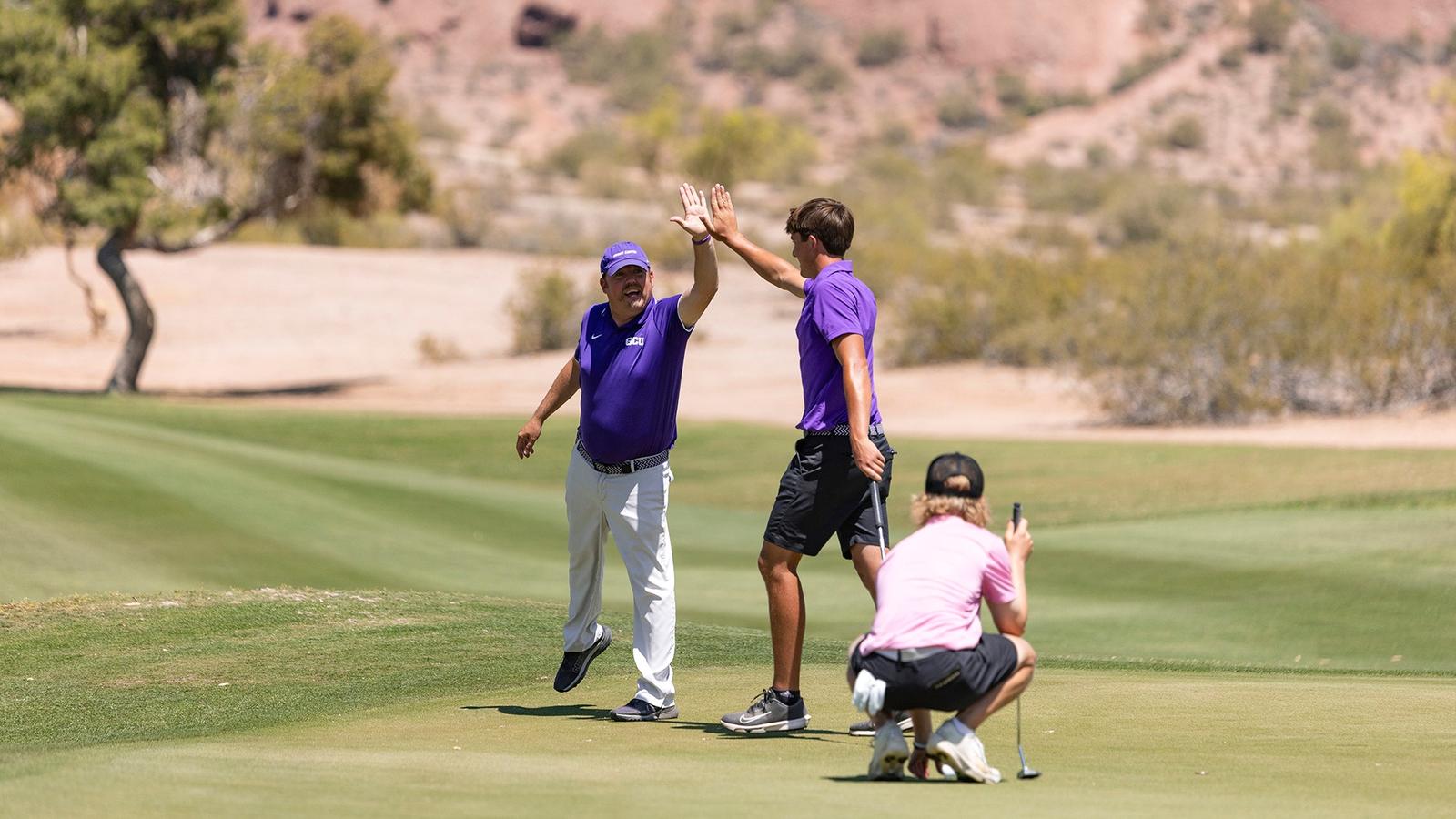 Strong 1st-day ending pushes GCU to 3rd vs. top field - Grand Canyon ...