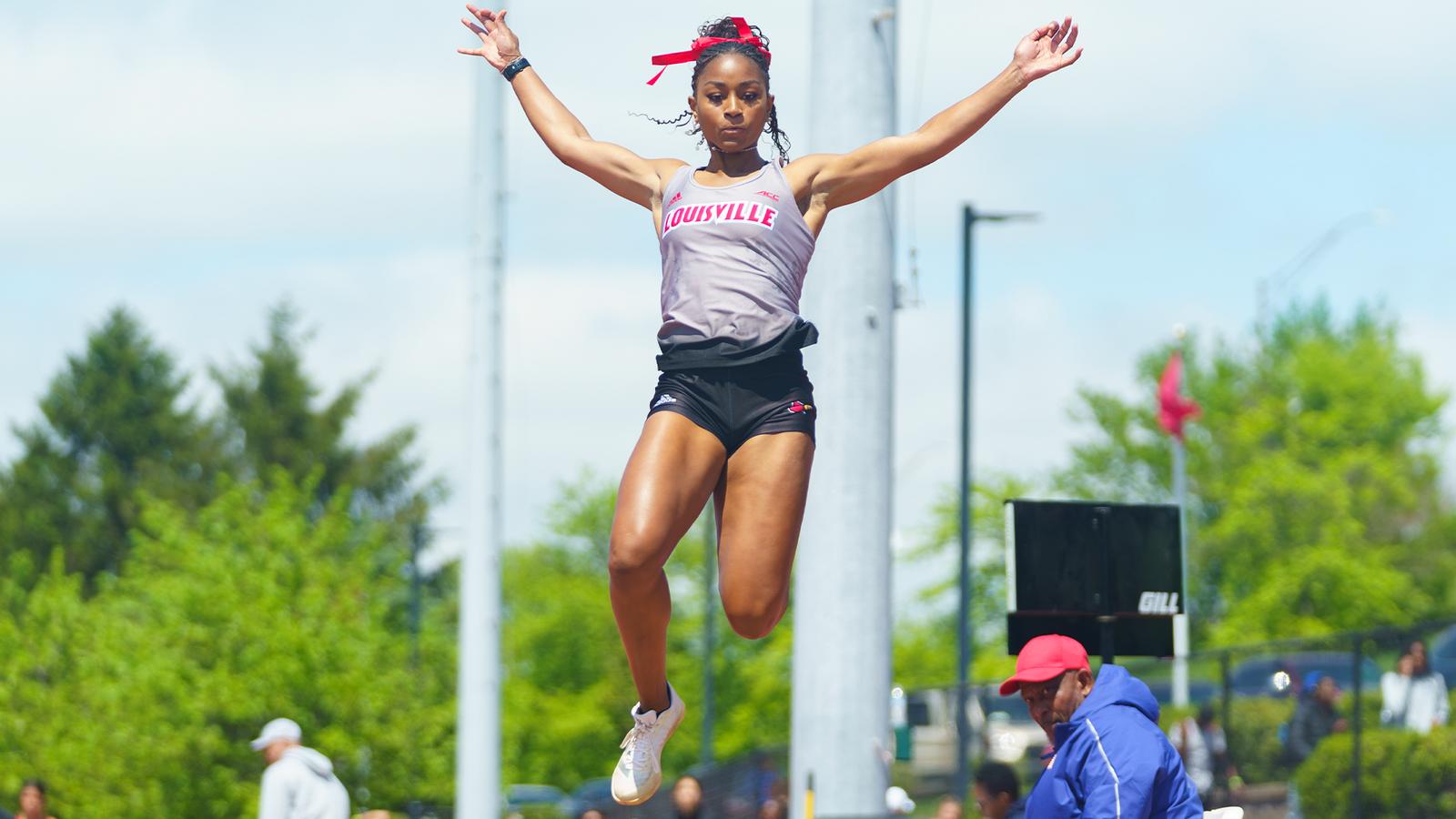Synclair Savage Recognized as ACC Women’s Field Athlete of the Week ...