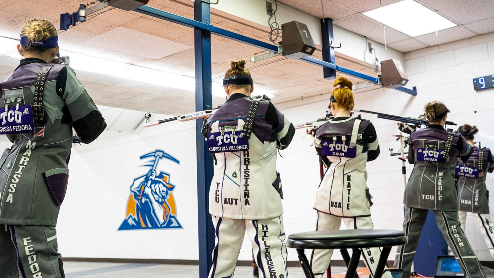 Zaun’s 600 Highlights Rifle’s Win - TCU Athletics