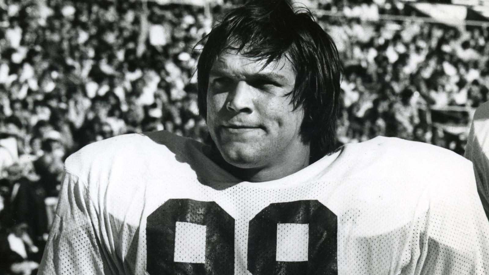 McMichael selected for induction into Pro Football Hall of Fame ...