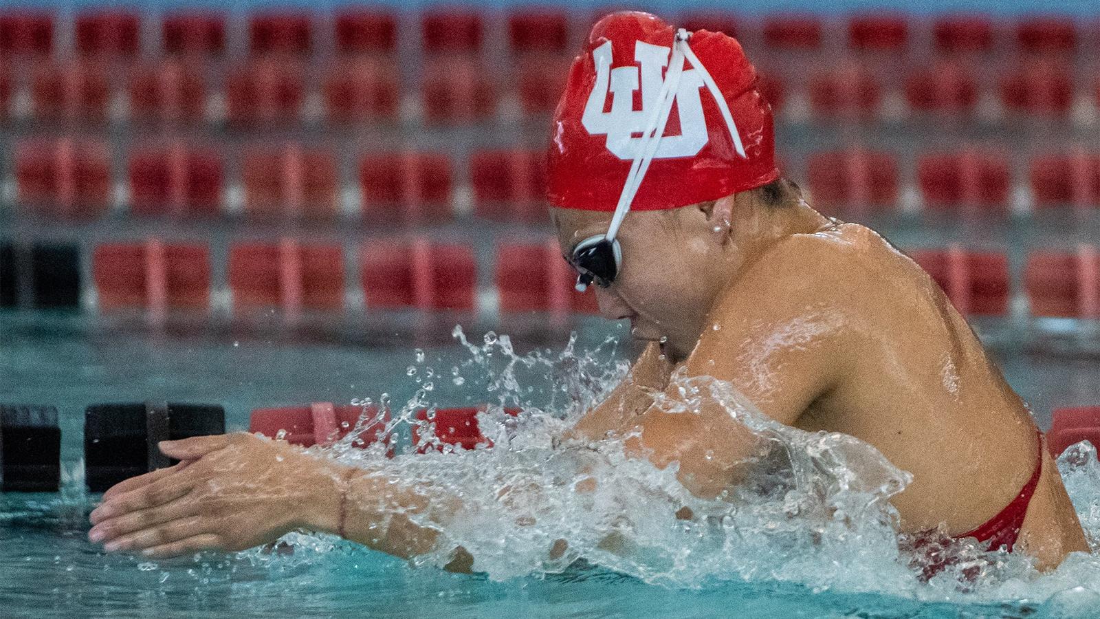 Utah Swim & Dive Cruises Past Colorado Mesa - University of Utah Athletics