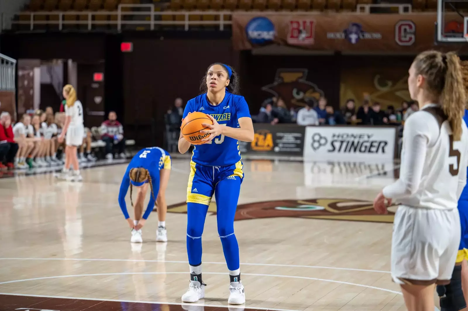 Sconiers Shines in Career Day as Women’s Basketball Return to Winning ...