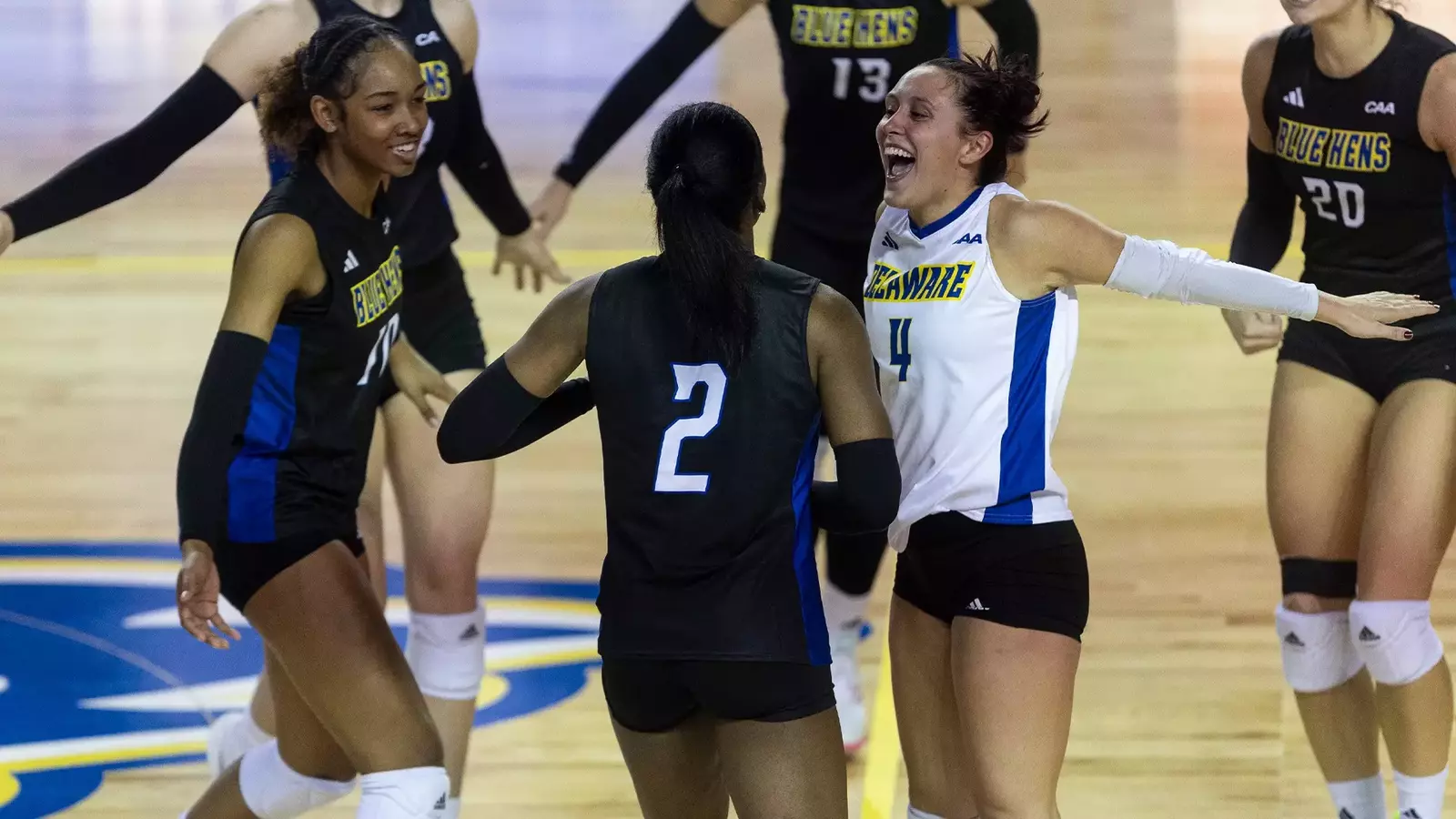 Volleyball Extends Win Streak To Eight With Reverse Sweep Victory ...