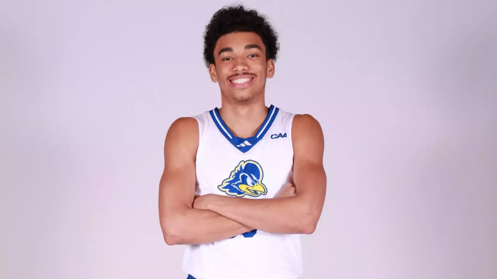 Men’s Basketball Signs Izaiah Pasha to NLI - University of Delaware ...