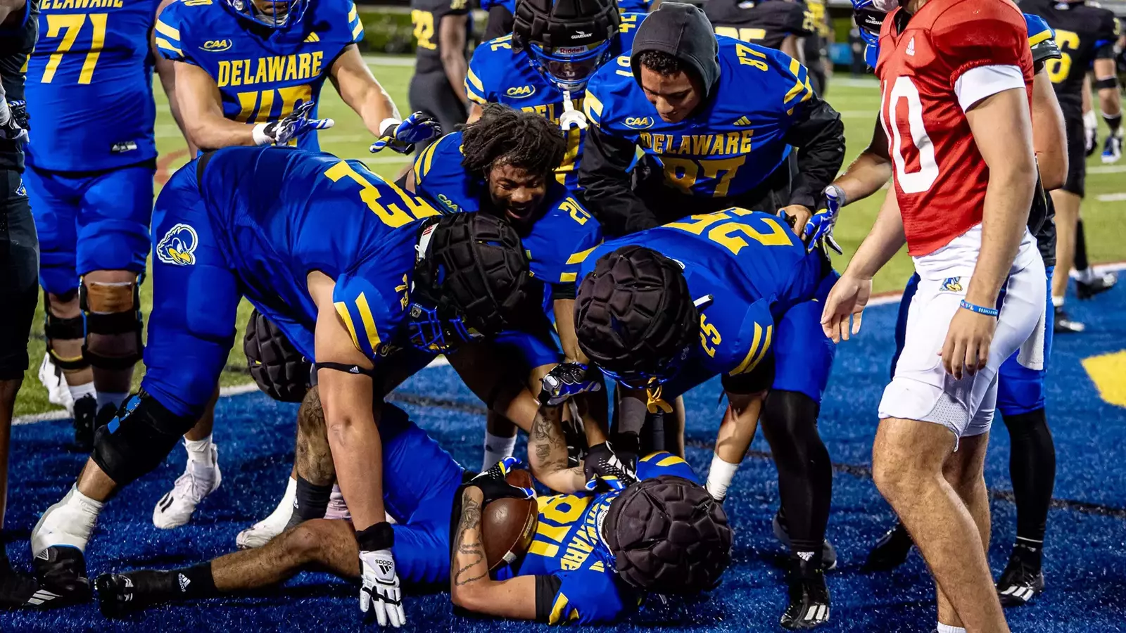 Football Closes Out Spring Ball with Annual Blue-White Spring Game ...