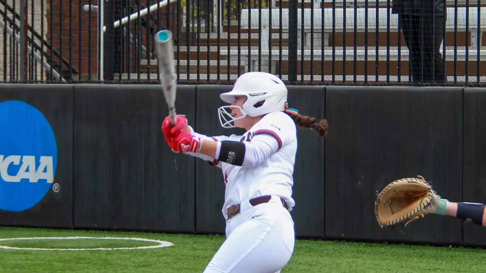 Softball Beats Columbia With Late Comeback - Brown University Athletics