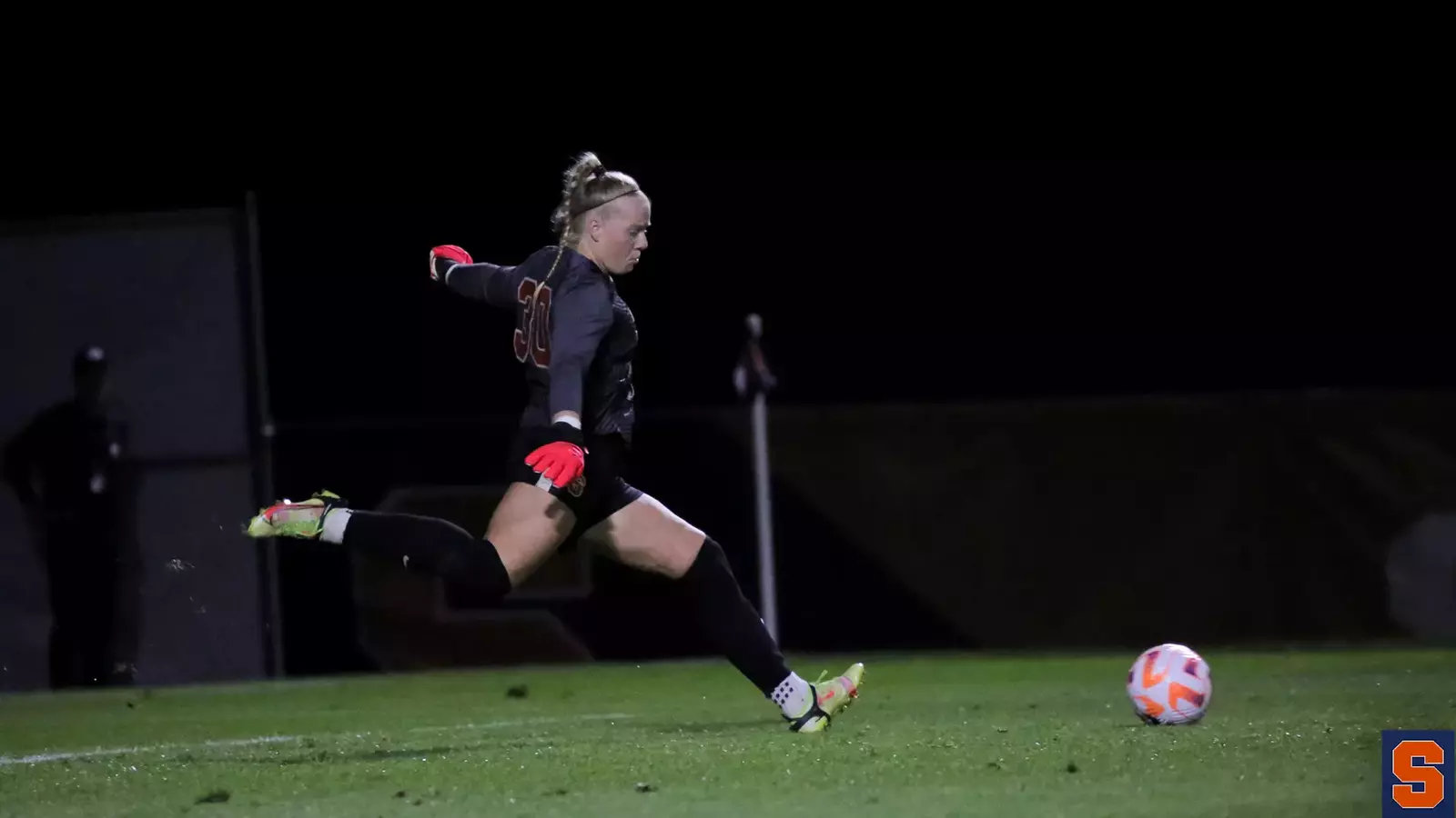 Vanderbosch Posts 16 Saves, Orange Edged By #3 FSU, 3-2 - Syracuse ...