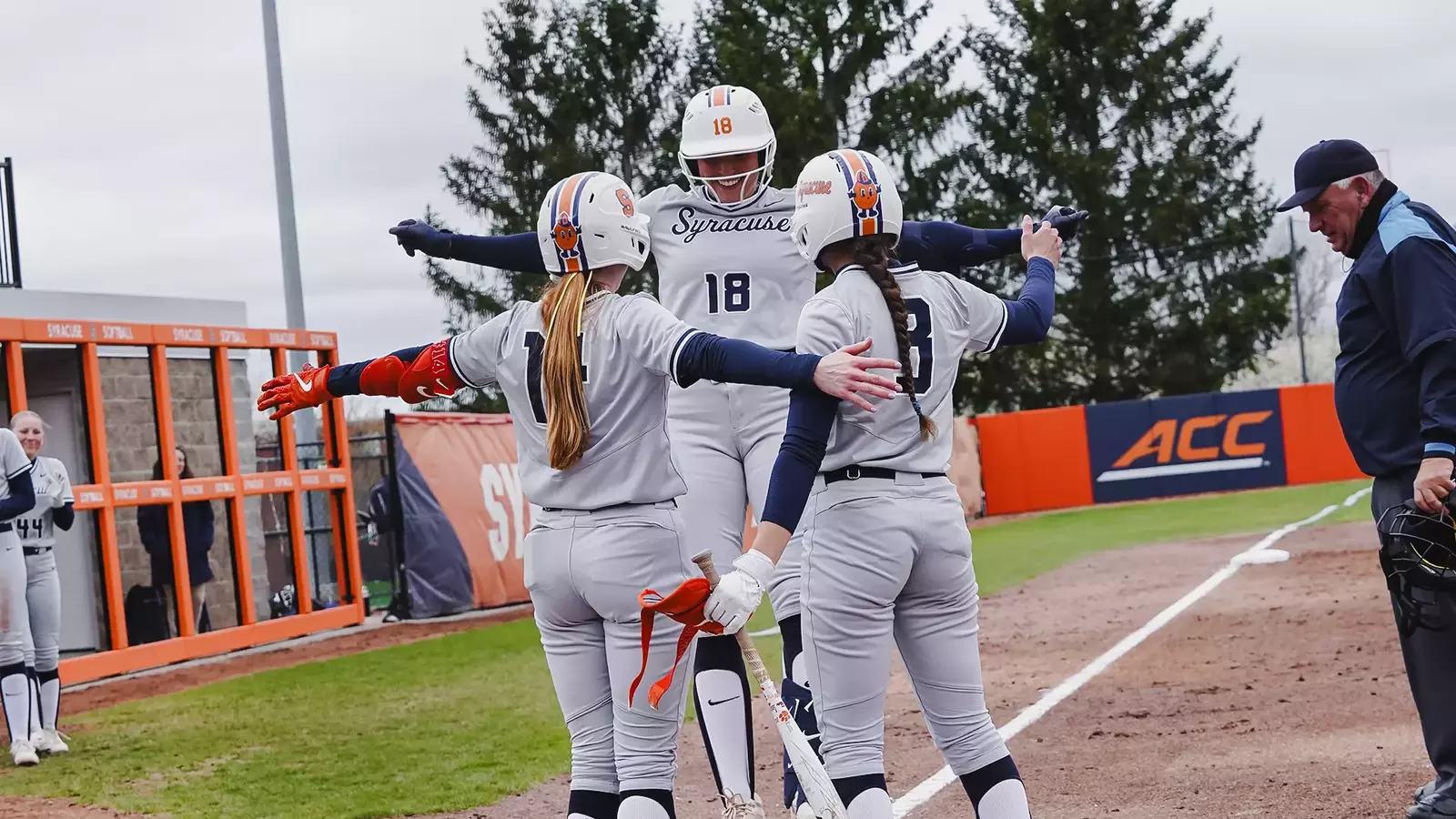 Syracuse Sweeps Le Moyne - Syracuse University Athletics