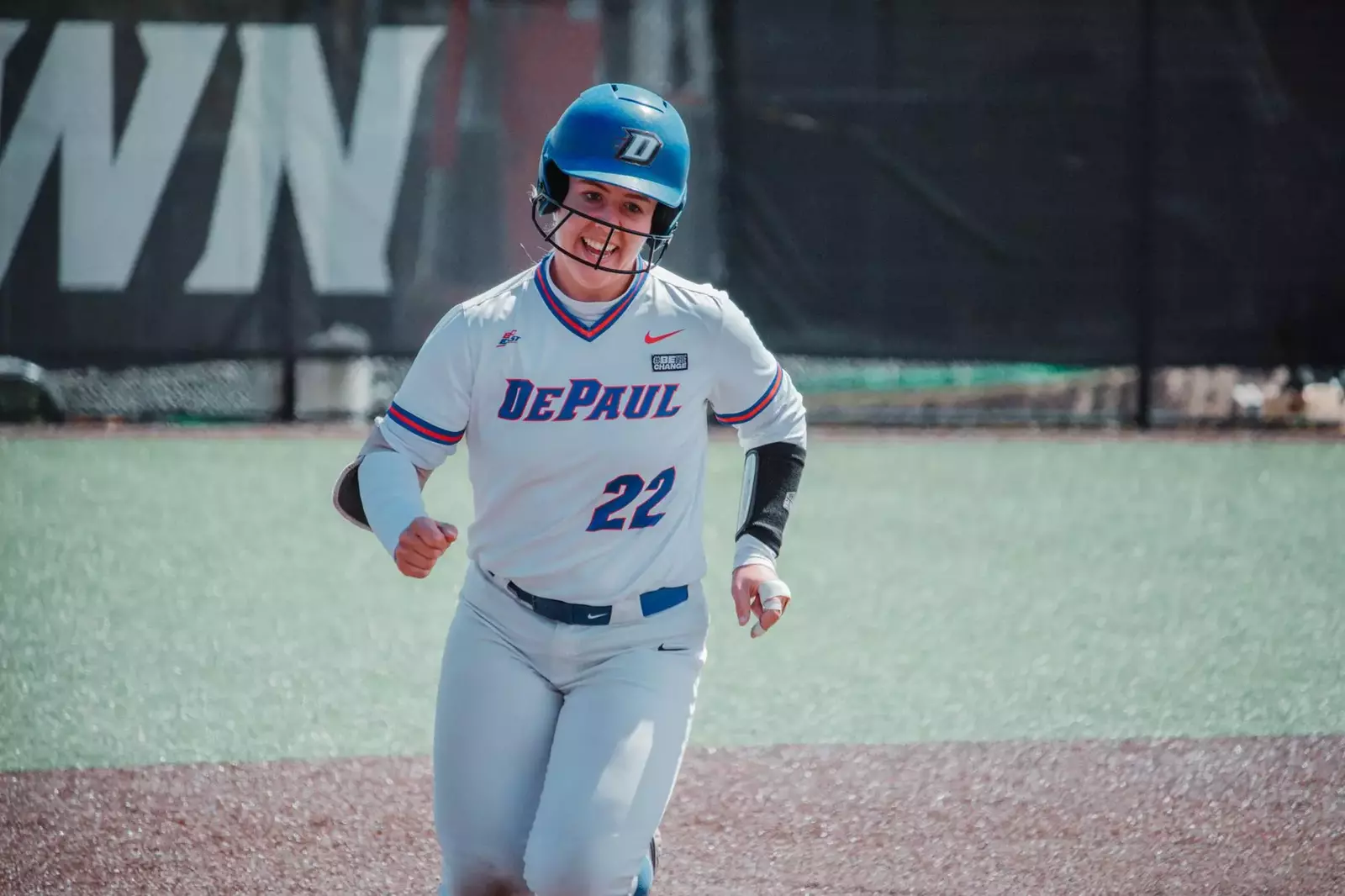 DePaul University Blue Demons - Official Athletics Website