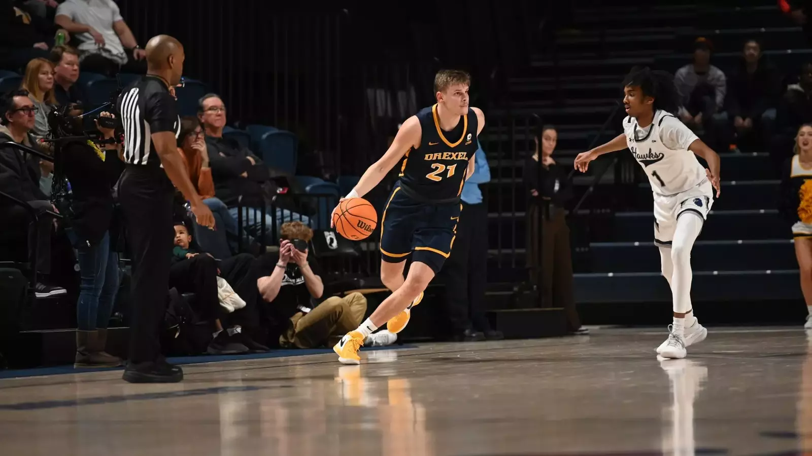 Dragons Stay Unbeaten in CAA Play With 78-74 Win Against Monmouth ...