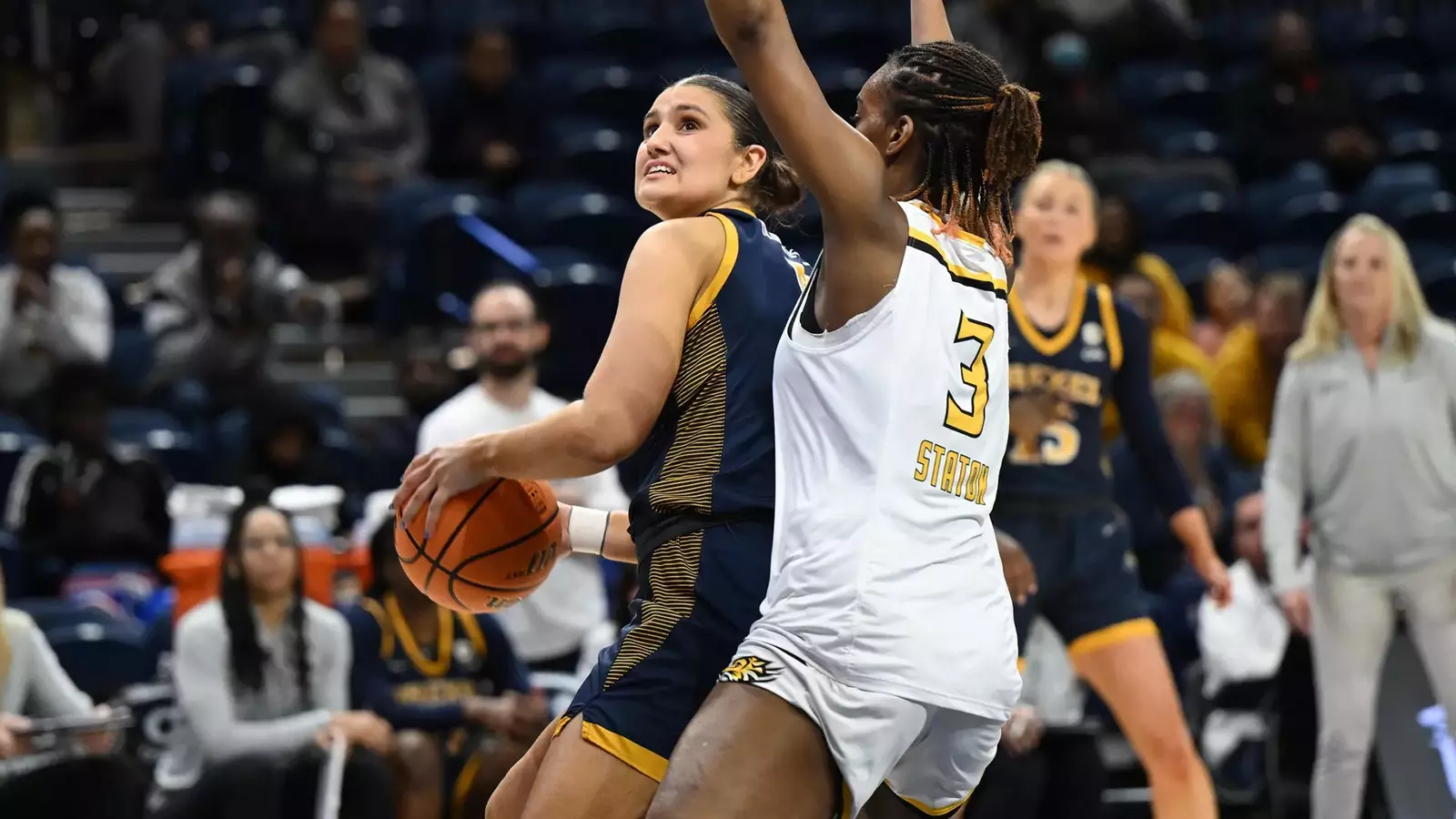 Hodges Scores Last-Second Bucket to Lift Drexel Past Towson in CAA ...