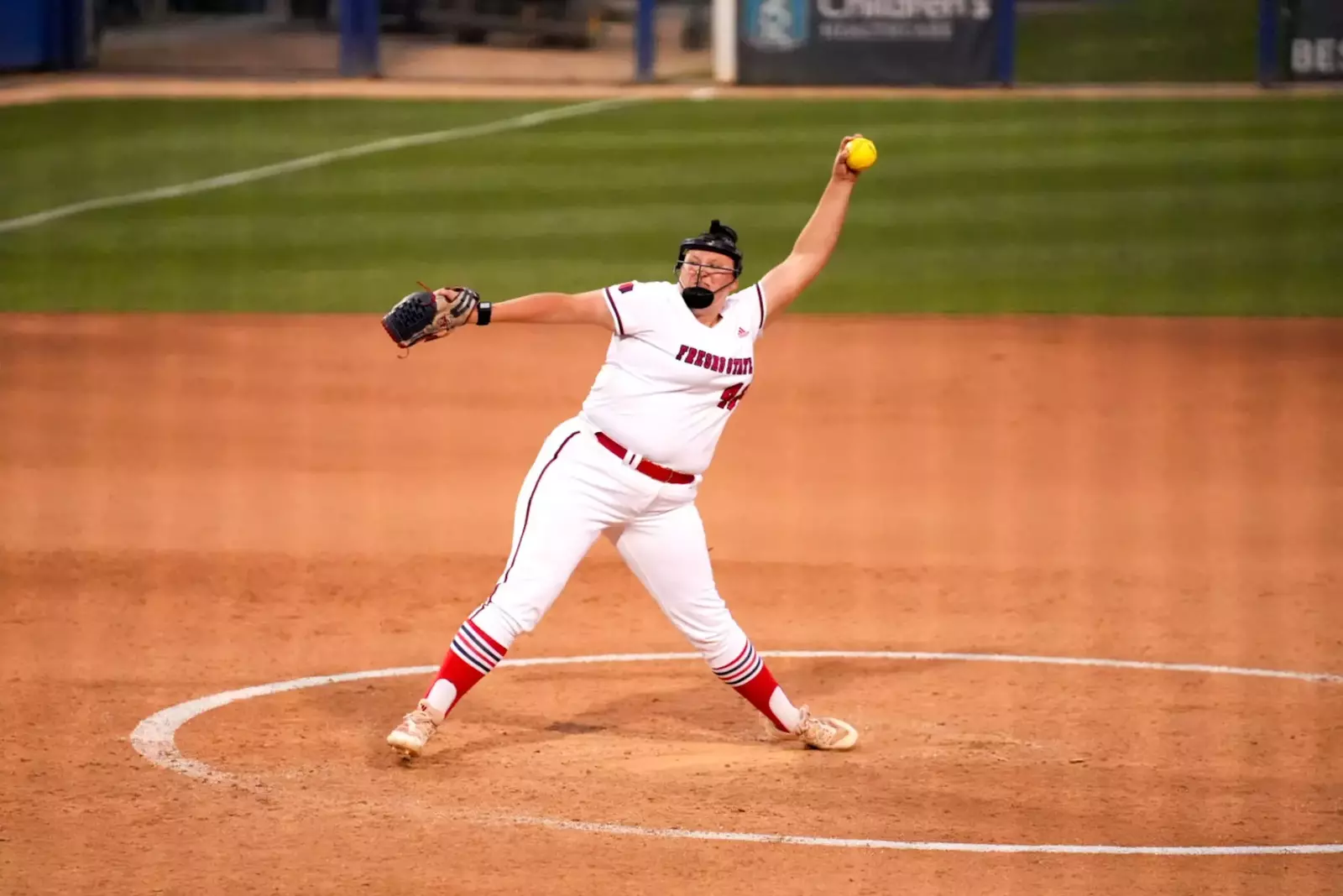 'Dogs finish regular season with doubleheader sweep - BVM Sports