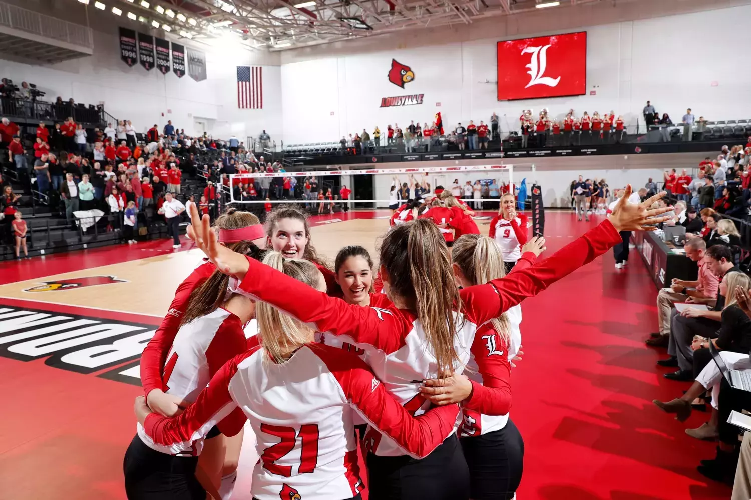 Volleyball Adds Six New Cardinals - University of Louisville Athletic
