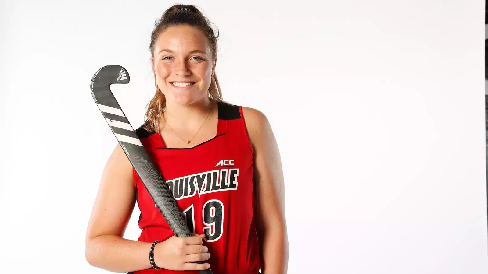 Player Spotlight on Isabella Leeker - University of Louisville Athletic