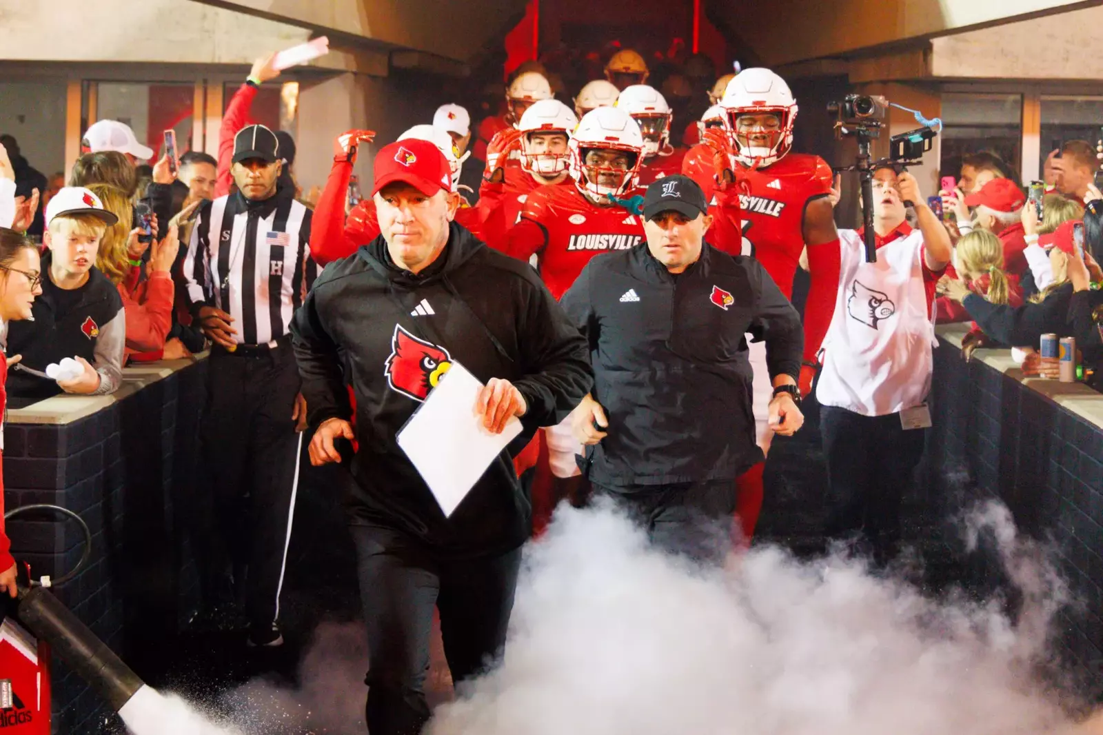 No. 14/15 Louisville Travels to Pitt for Saturday Night Contest ...