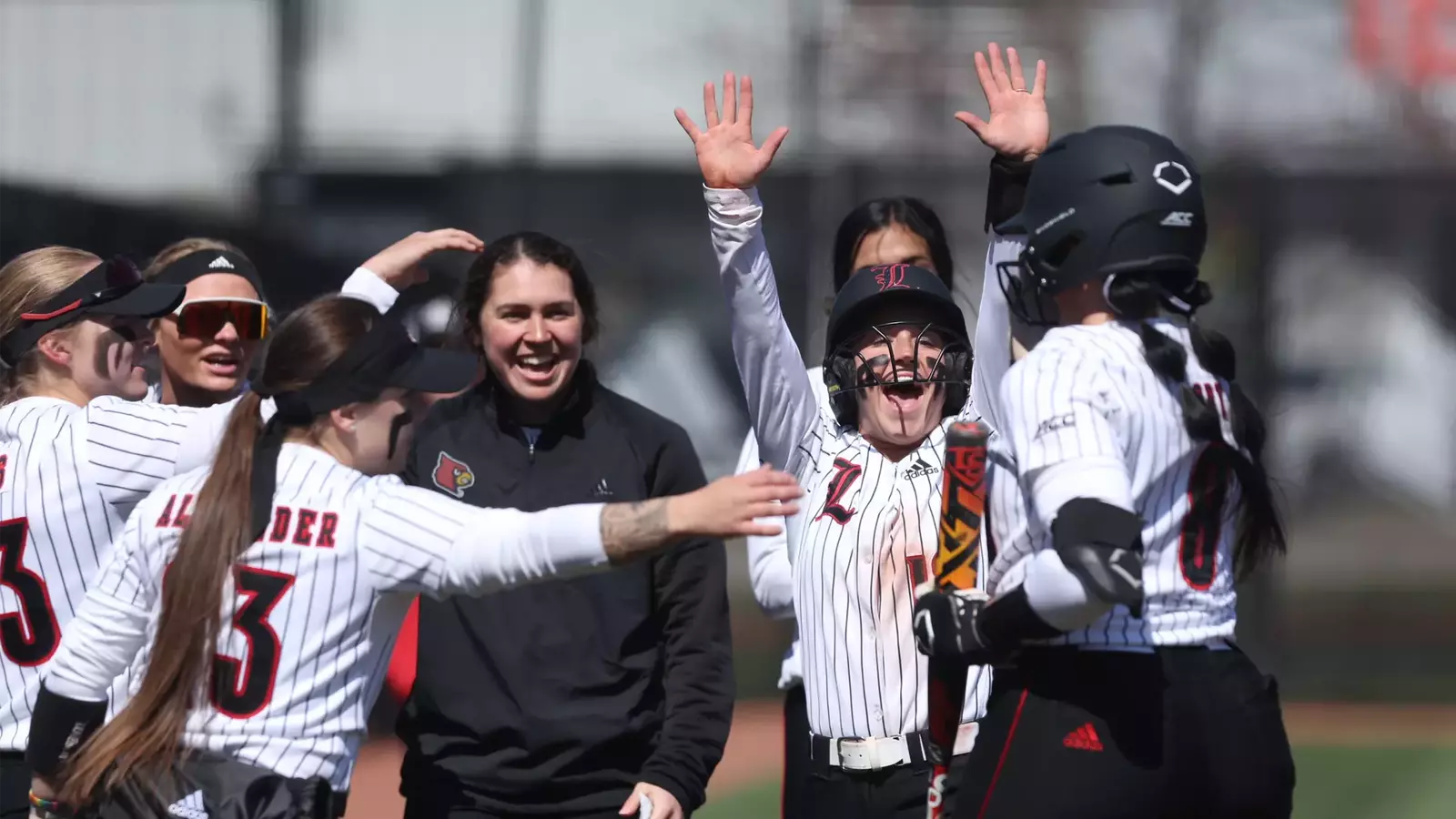 Cards Beat Pitt 9-6 to Complete Series Sweep - University of Louisville ...