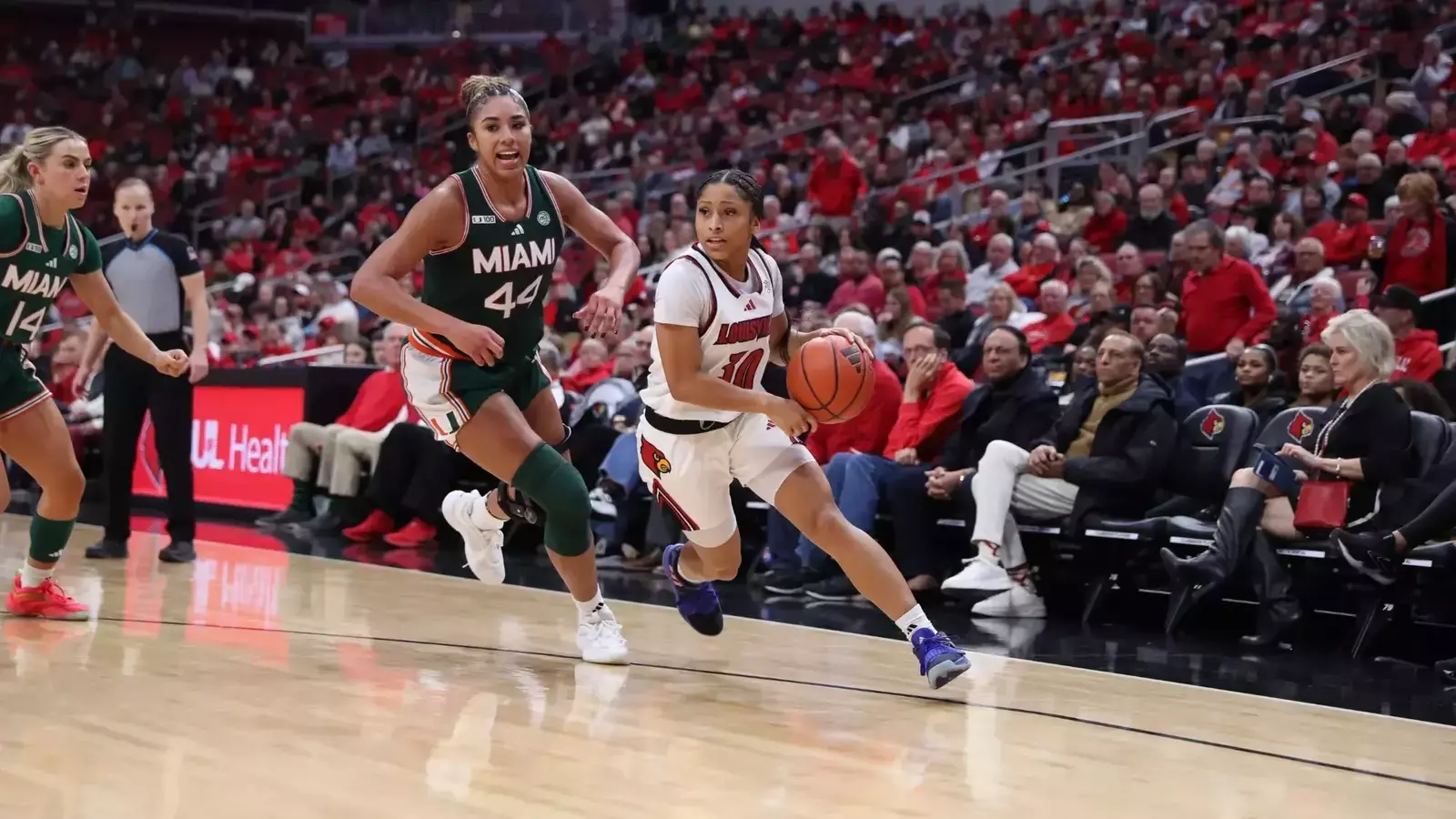 Cardinals Muscle Past Hurricanes, 74-56 - University of Louisville Athletic