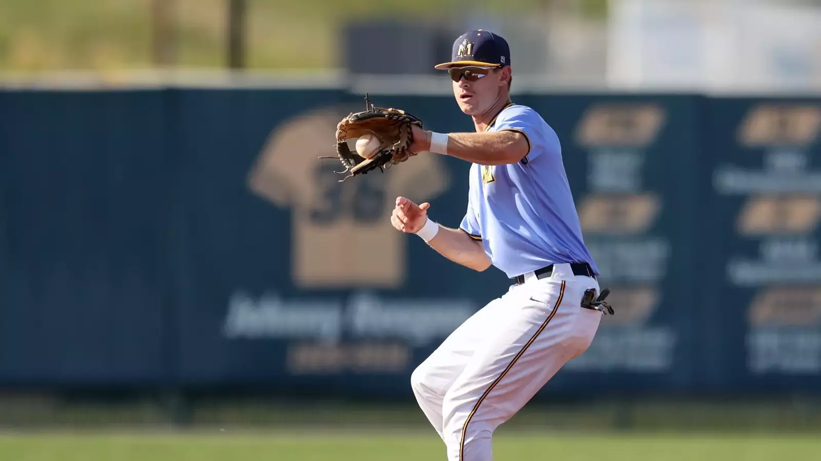 Racers Visit First-Place Sycamores for the Weekend - Murray State ...