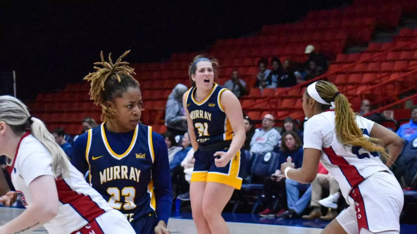 Racers Get Back on the Win Column in Chicago - Murray State University ...