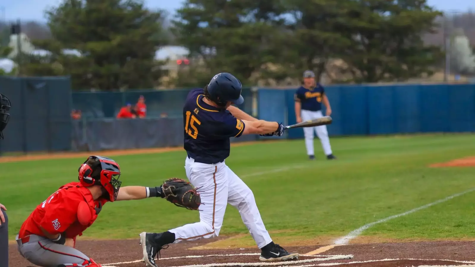 Racers Take Series Opener In Chicago - Murray State University Athletics