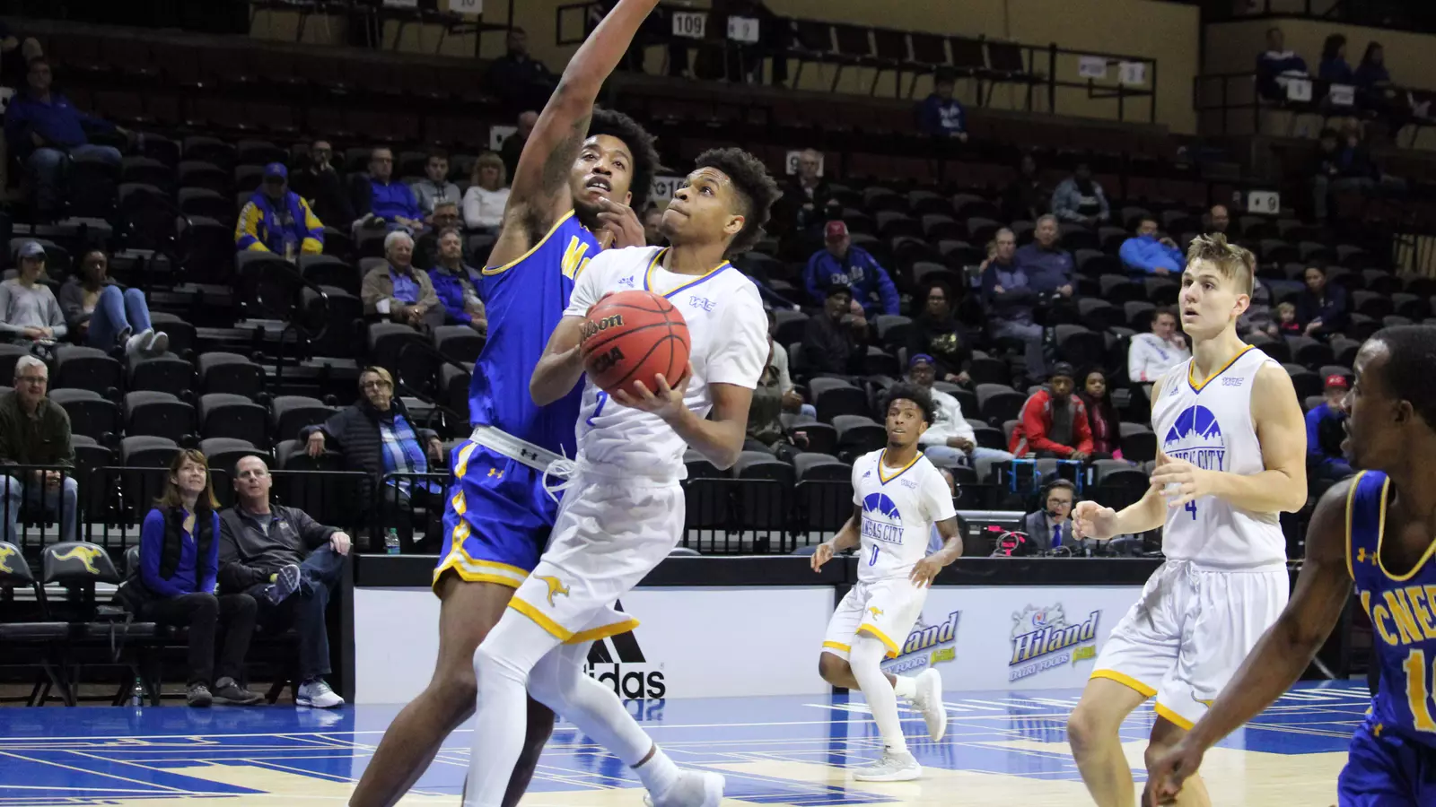 University of Missouri Kansas City Official Athletics Website