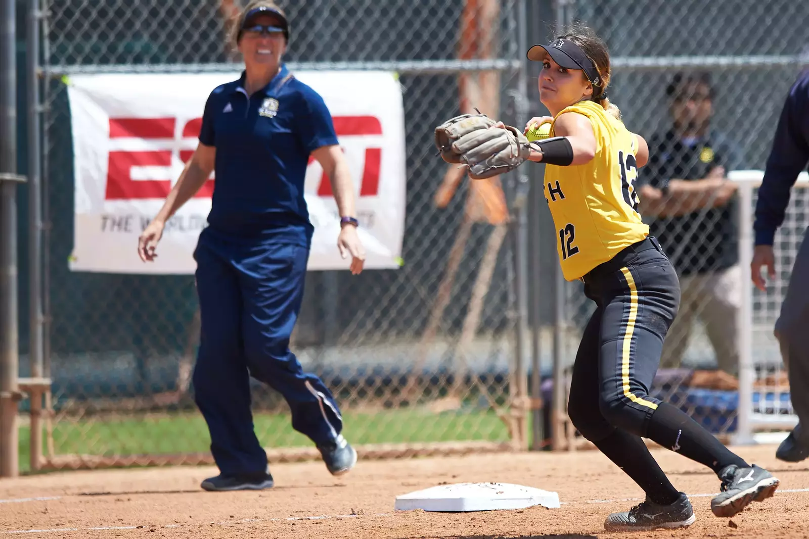 Beach Softball Picked To Finish Second In Big West - Long Beach State ...