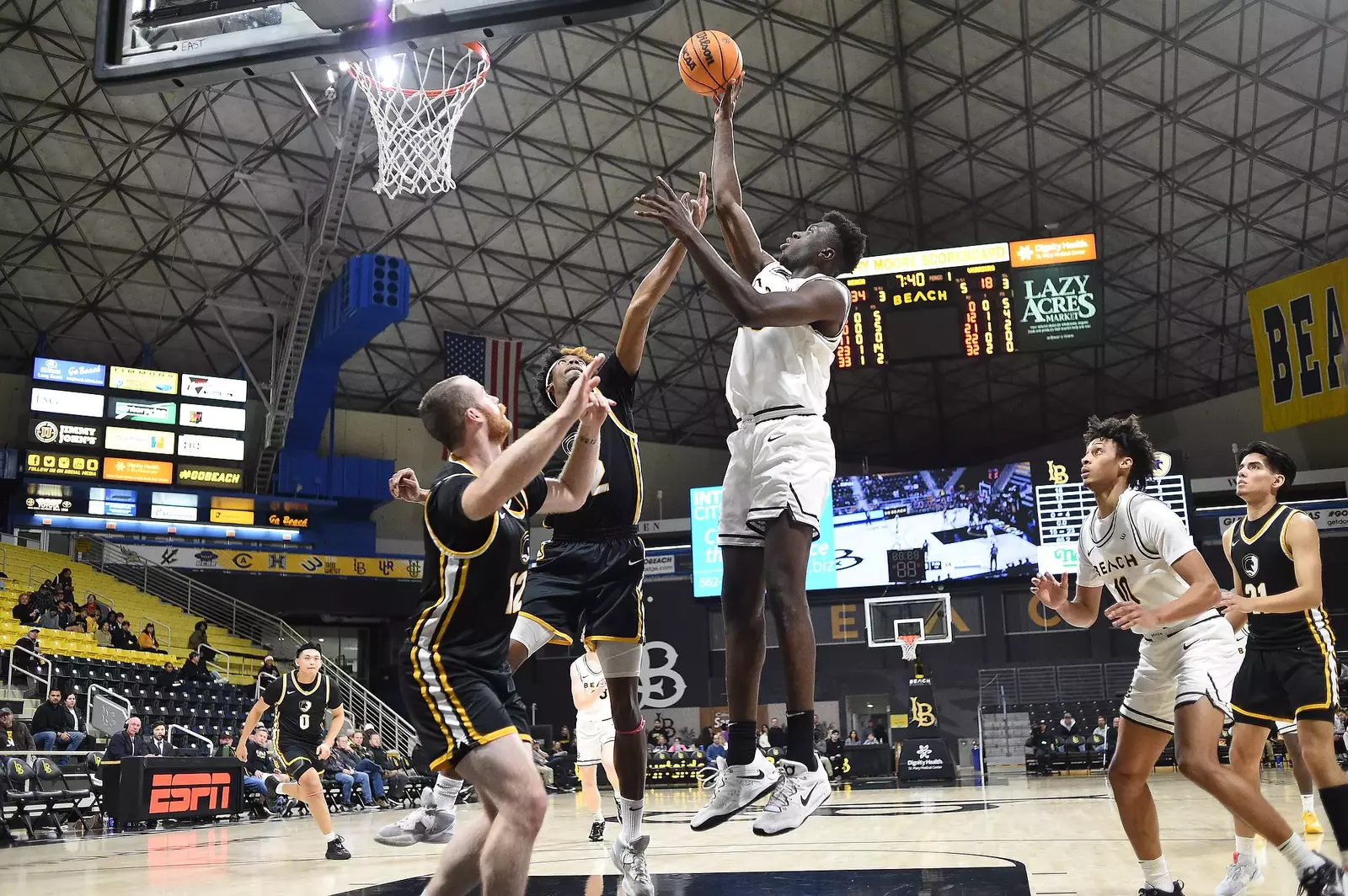 Long Beach State Shines Bright In Return To Walter Pyramid In Blowout ...