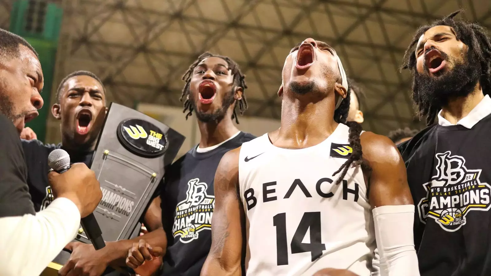 Senior Class Leaves Walter Pyramid As Big West Champions After 73-72 ...