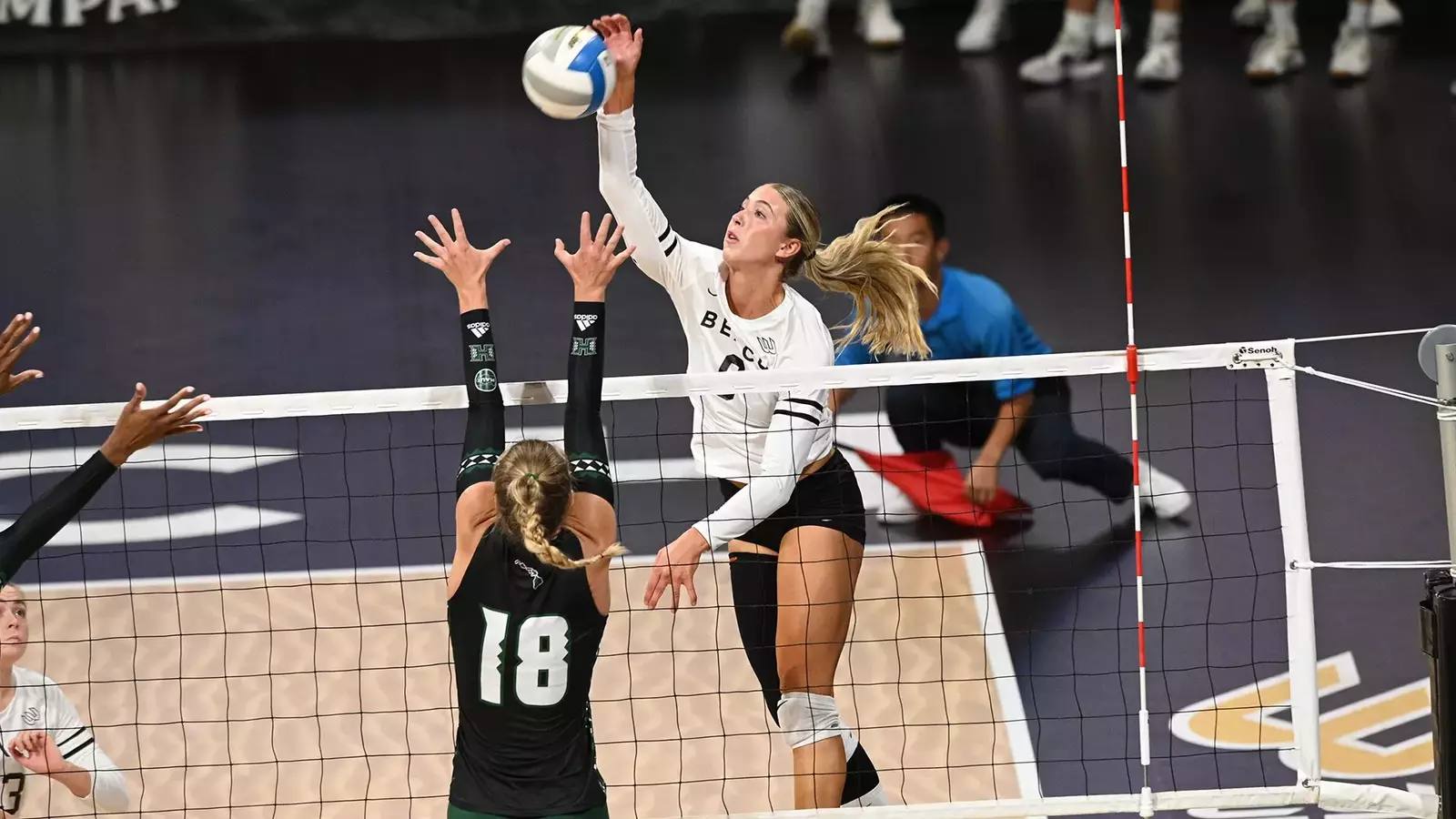 Beach Women’s Volleyball Hosts UC Davis, UC Riverside At The Walter ...