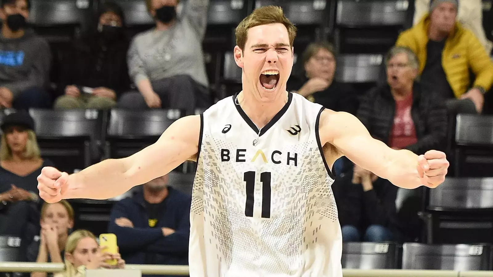 The No. 4 Beach Men’s Volleyball Team Downs UC Santa Barbara, 3-1 ...