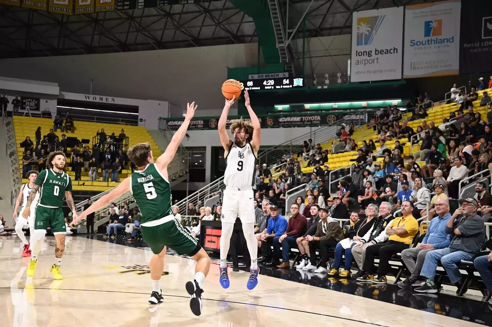 Men's Basketball Travels to Face Hawai'i In Only Game This Week - Long ...