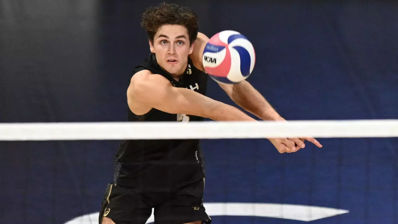 Mason Briggs Records His 800th Career Dig In No. 1 Long Beach State’s ...
