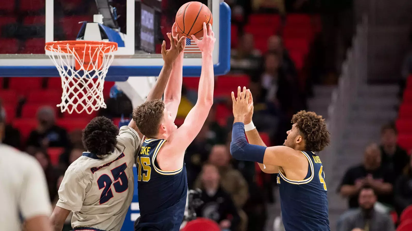 Kornacki: Teske Finds 'Double-Double' Success Playing in 'Traffic ...