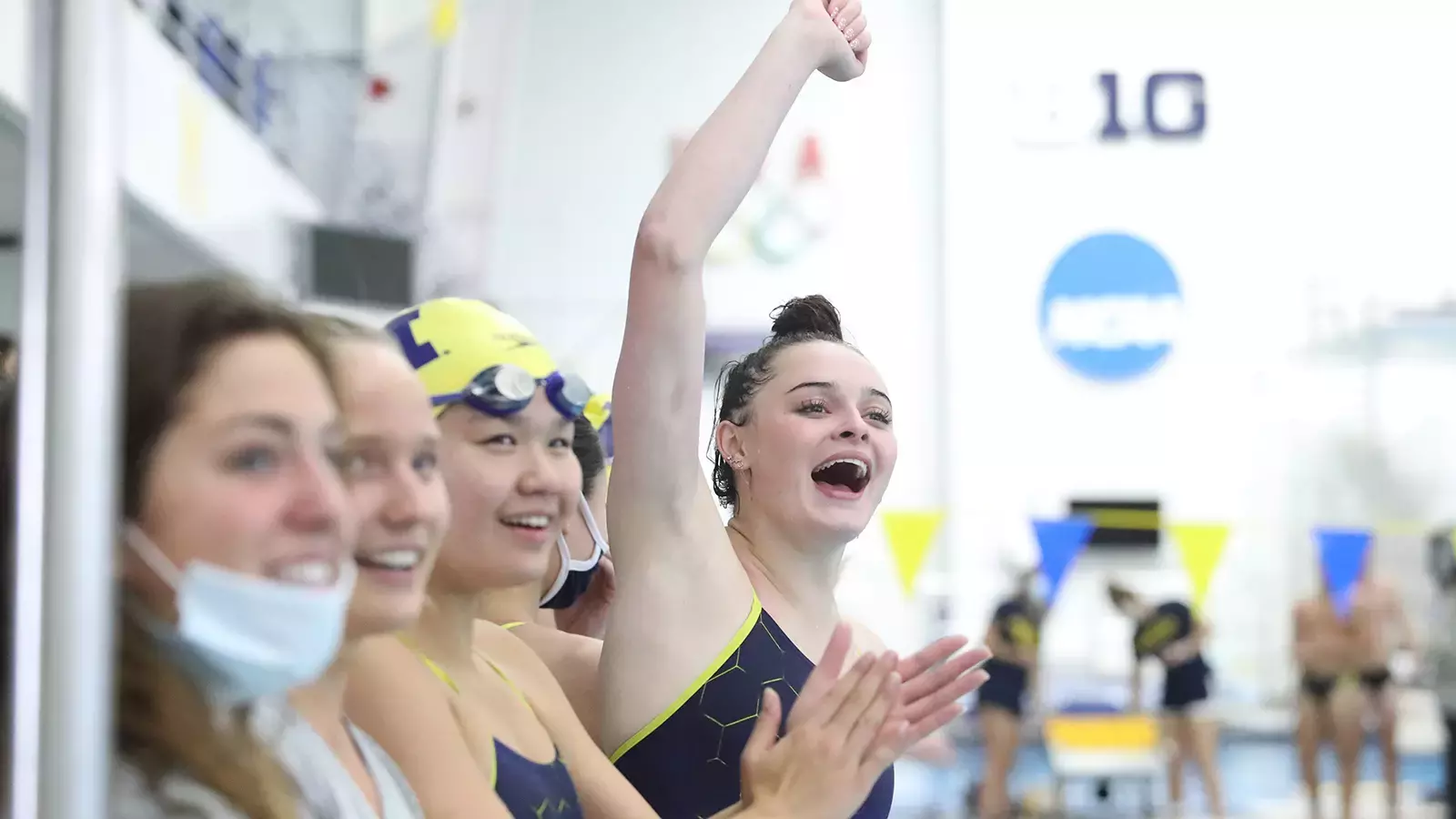 Michigan Cruises Past Oakland to Open 2021-22 Campaign - University of ...