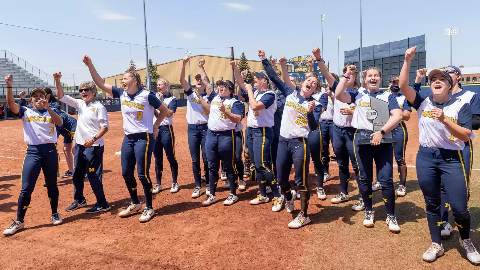 B1G Champion Michigan Rallies to Defeat Rutgers in Regular-Season ...