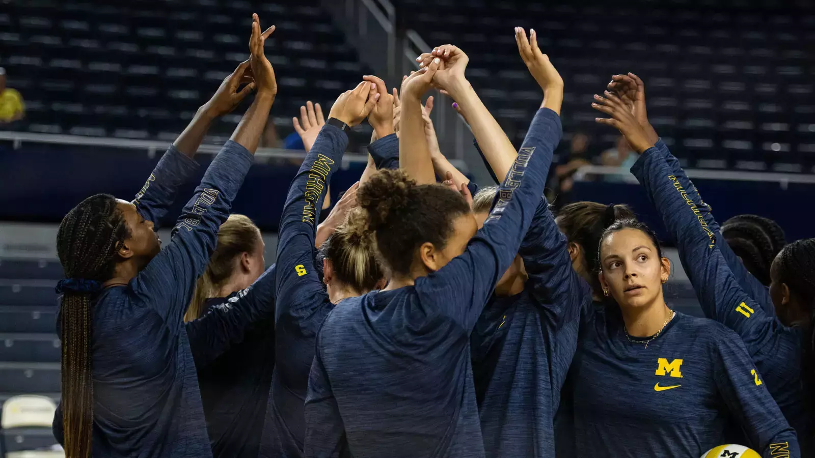 Michigan Falls Short in Comeback Attempt at No. 5 Wisconsin ...