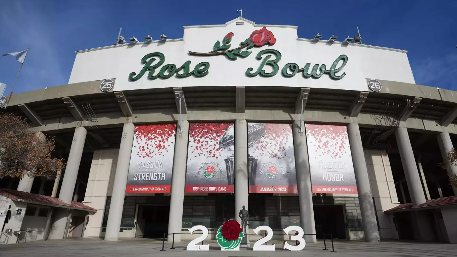 No. 1 Michigan to Face No. 4 Alabama in College Football Playoff at ...