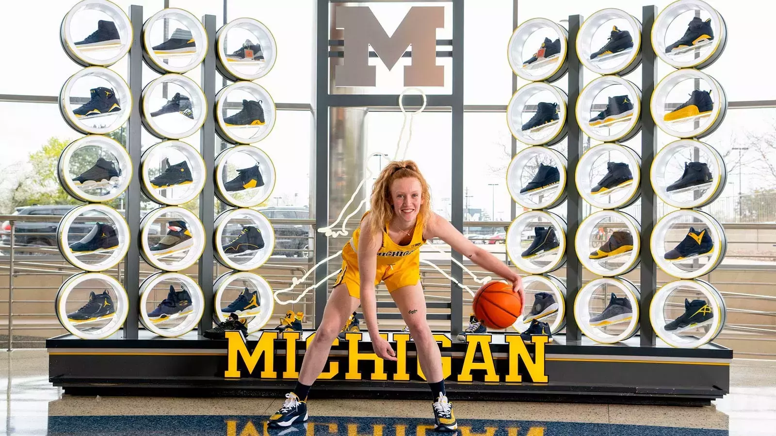 Wolverines Add Lauren Hansen as Graduate Transfer - University of ...