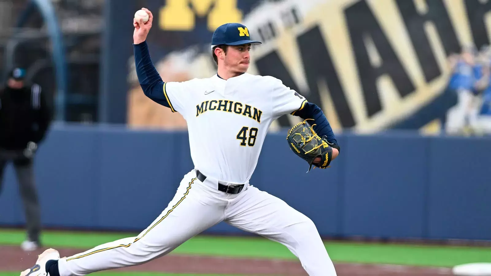 Rennard's Gem Not Enough as Wolverines Drop Series to Minnesota ...
