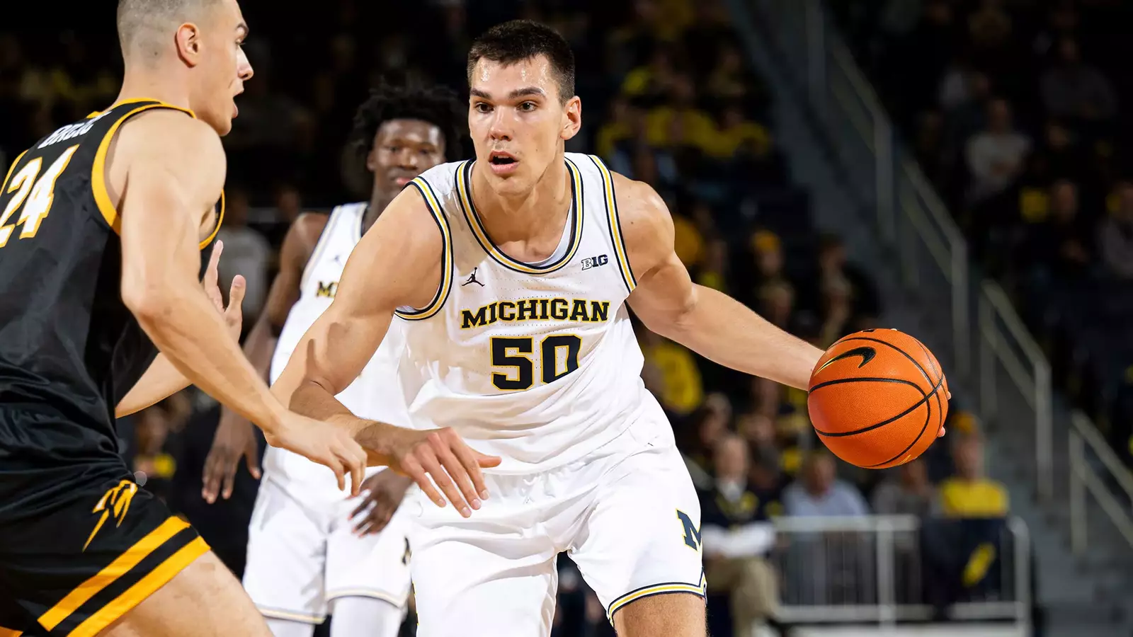 Awards and Honors: Goldin Named to Abdul-Jabbar Award Preseason Watch ...