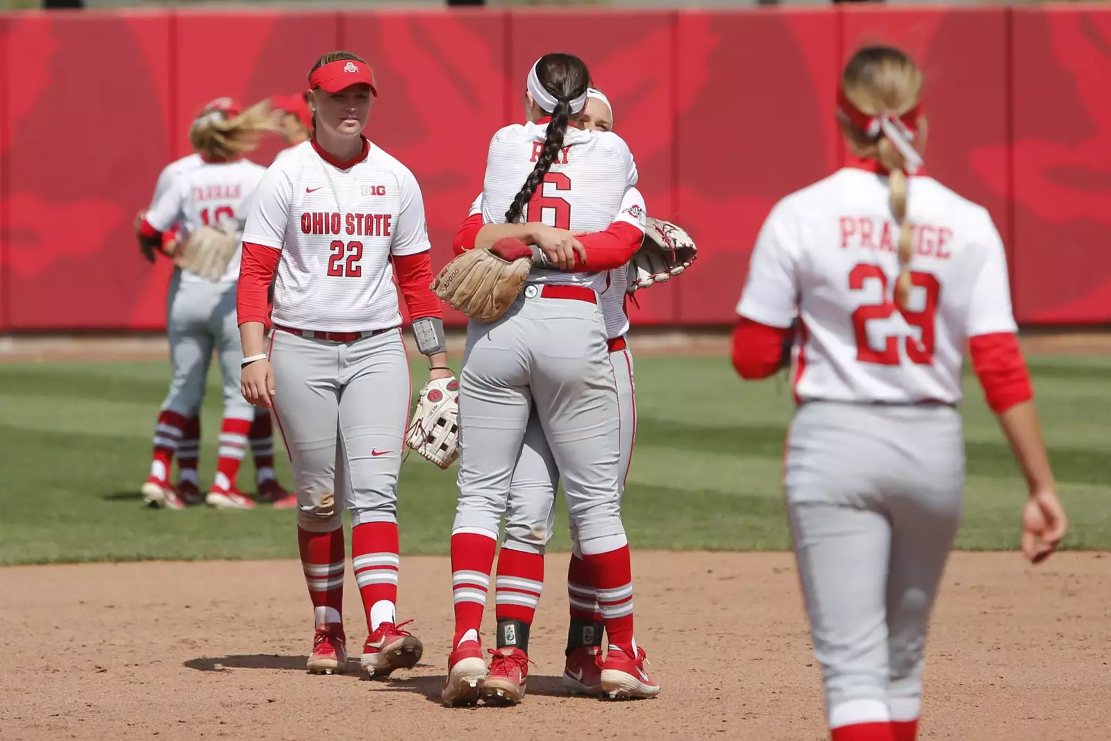 Ohio State Blanks Iowa in Regular Season Finale - Ohio State