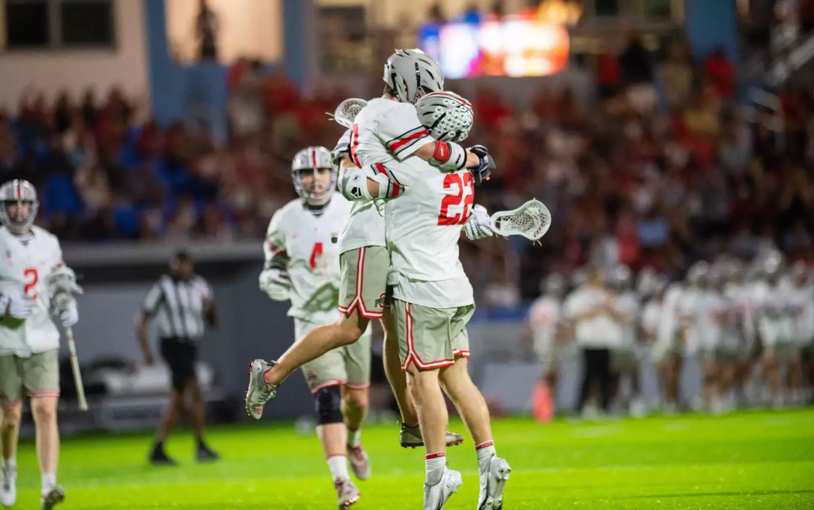 Myers, Reid Power No. 8 Ohio State Over Harvard, 17-12 - Ohio State